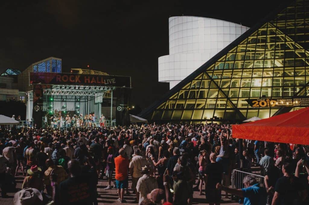 Gen Z Living In These Cities Want to Leave America and Move Abroad the ...