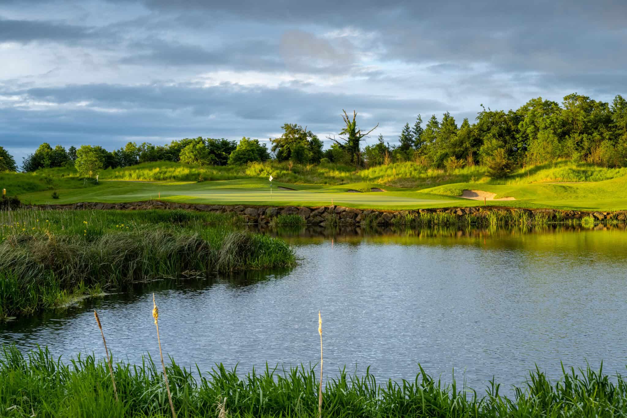 Tee Off Among History at These 12 Global Golf Courses - Planner at Heart